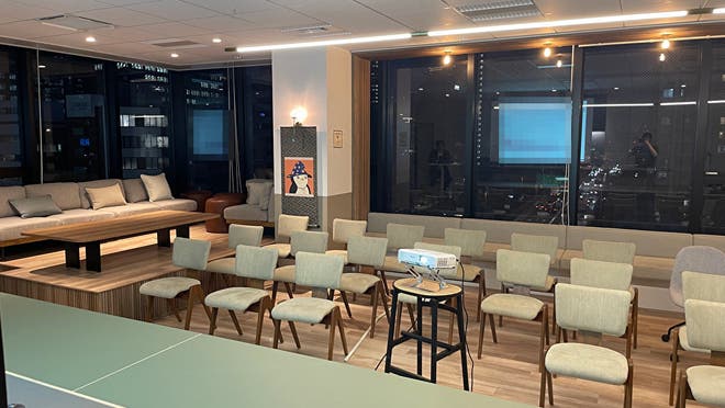 【浜松町駅5分】120人収容可能、交流会/ セミナー/パーティー、大型会議室/テレブース3室/ WiFi完備の写真20