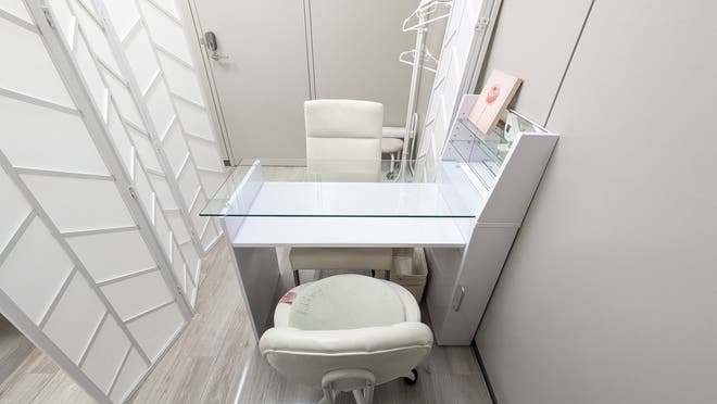 広瀬通 3階3-J【レンタルサロンA】ネイルの施術・練習・レッスンなど幅広く利用可💅 1ブース 1名~2名様までの写真3