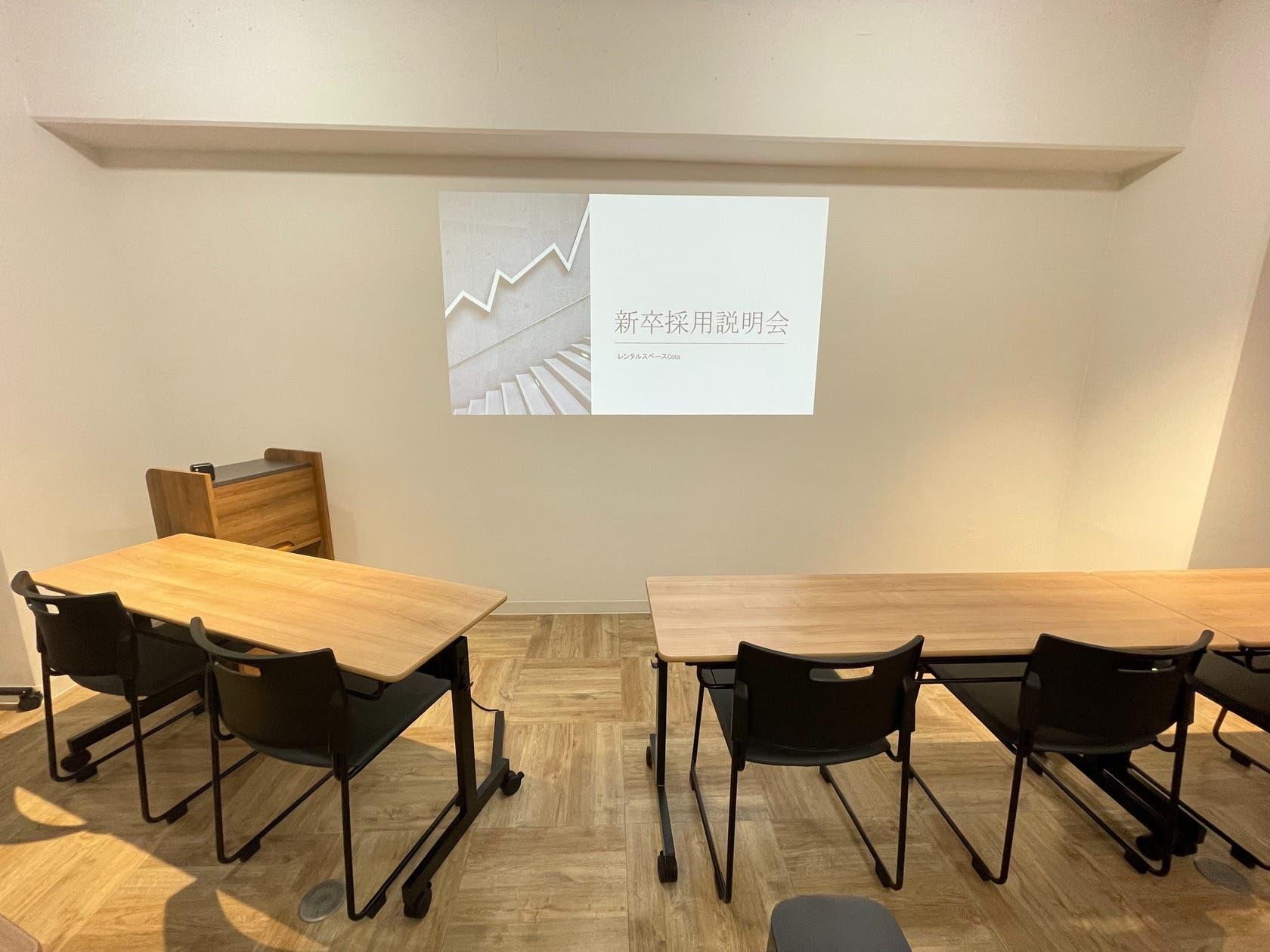 【新大阪駅徒歩5分】ゲスト満足◎研修やセミナーも♪完全個室/オフィスビル/レイアウト自由/男女別トイレの写真11