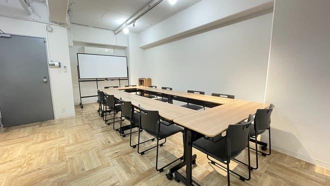 【新大阪駅徒歩5分】ゲスト満足◎研修やセミナーも♪完全個室/オフィスビル/レイアウト自由/男女別トイレの写真3