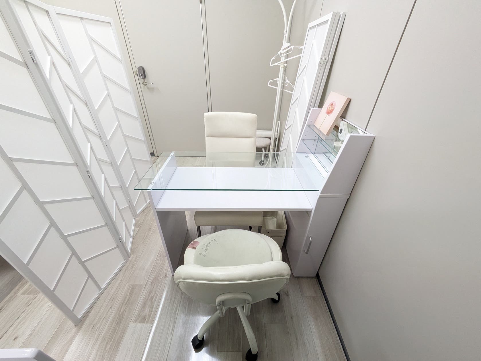 広瀬通 3階3-J【レンタルサロンA】ネイルの施術・練習・レッスンなど幅広く利用可💅 1ブース　1名～2名様⁡までの写真7