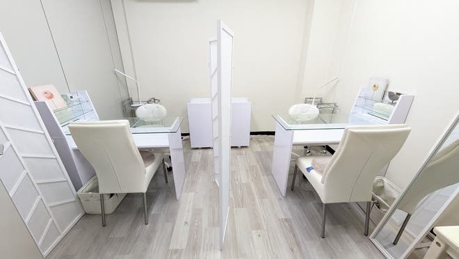 広瀬通 3階3-J【レンタルサロンB】ネイルの施術・練習・レッスンなど幅広く利用可💅 1ブース 1名~2名様までの写真2