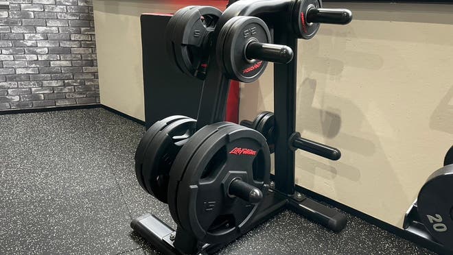 【ハコジム布施店ルーム2】フリーウェイト中心の個室プライベートジム!人の目を気にせずフリーウェイトトレーニングをしよう!の写真6