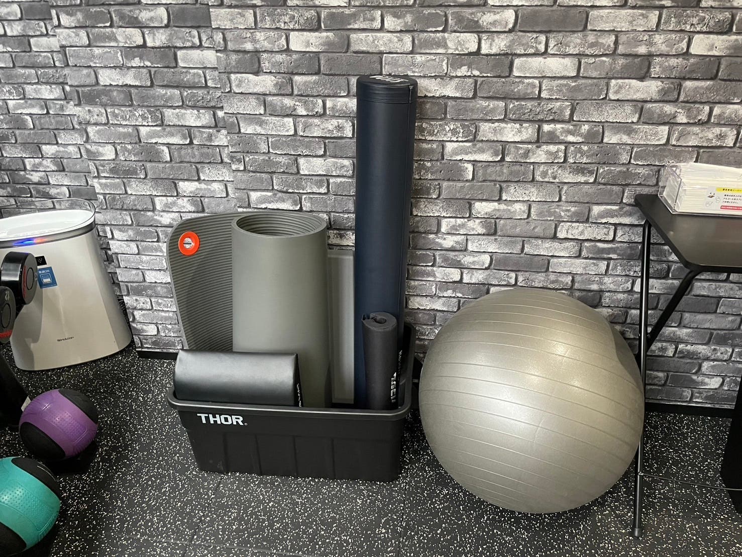 【ハコジム布施店ルーム2】フリーウェイト中心の個室プライベートジム！人の目を気にせずフリーウェイトトレーニングをしよう！の写真7