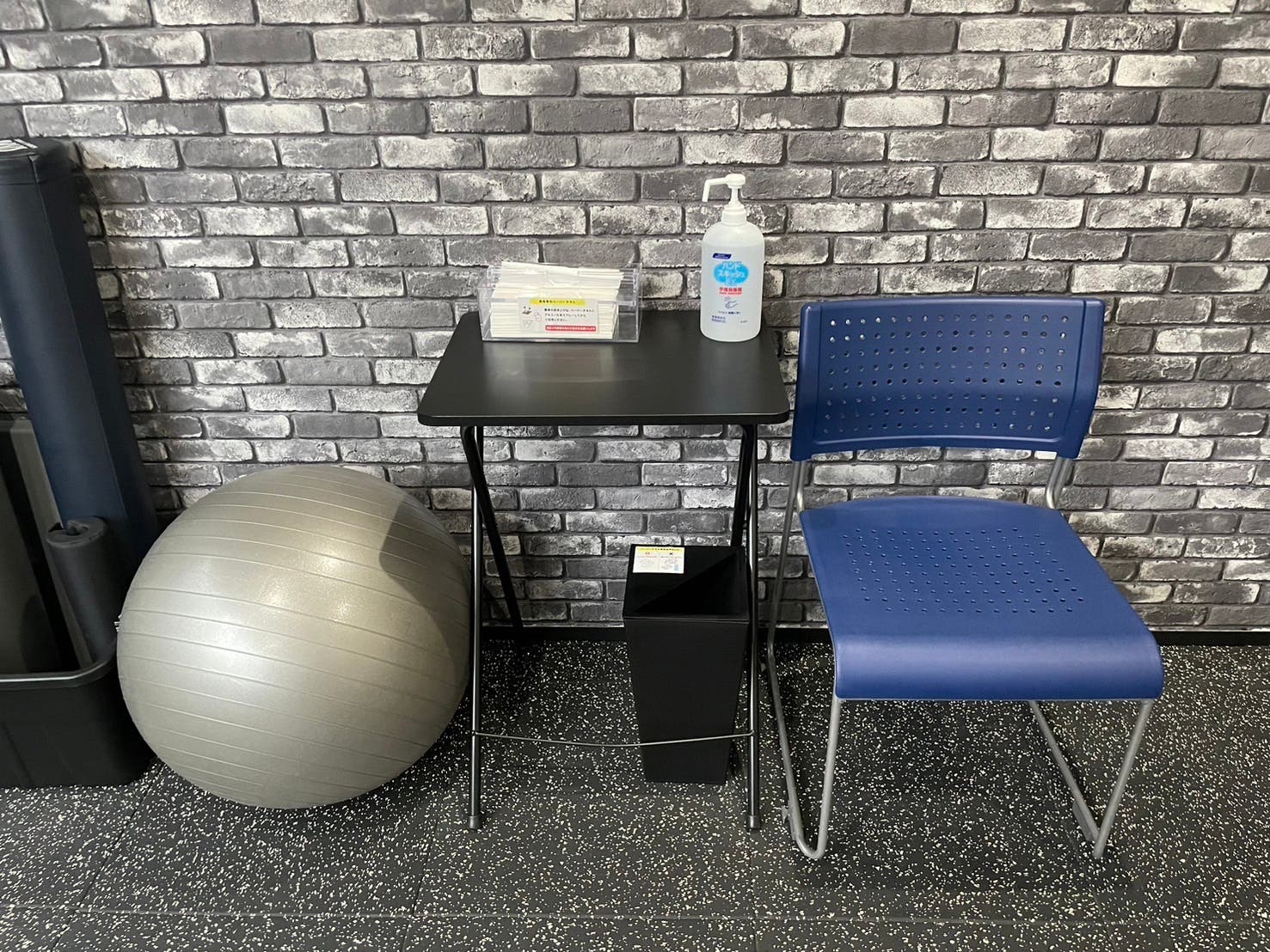 【ハコジム布施店ルーム2】フリーウェイト中心の個室プライベートジム！人の目を気にせずフリーウェイトトレーニングをしよう！の写真8