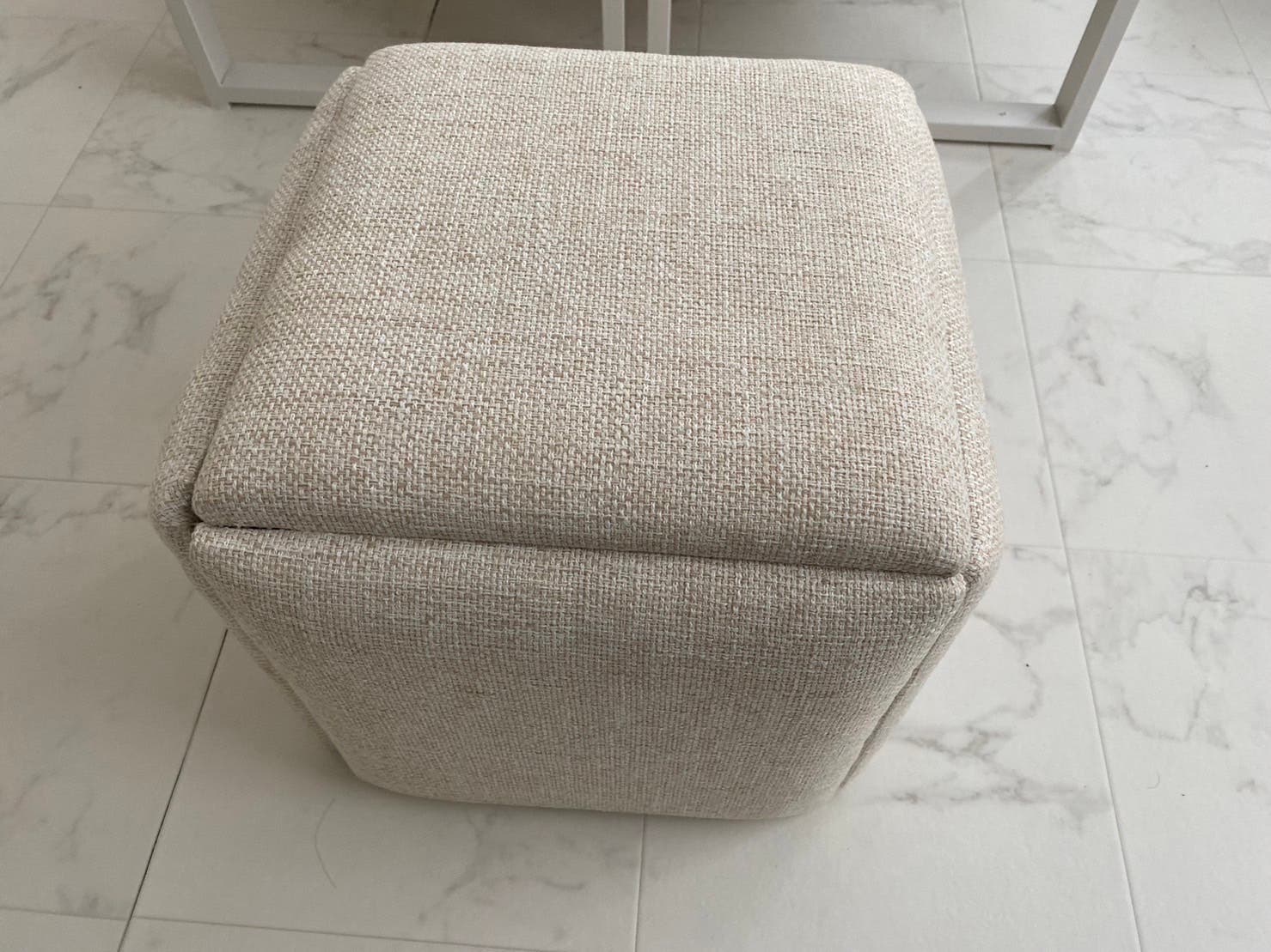 ⑧スツール（折りたたみ椅子5脚）の画像1