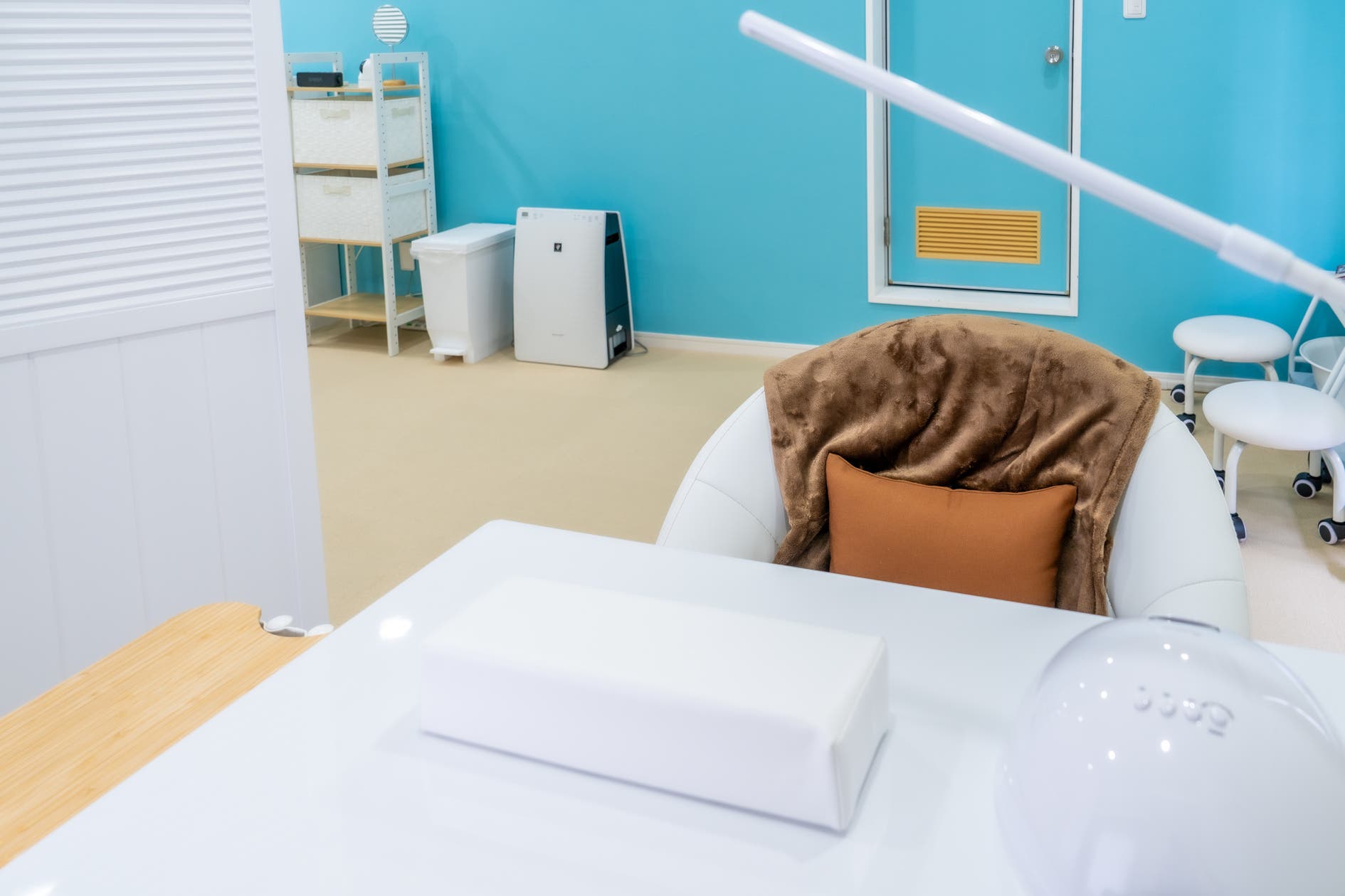 【関内駅徒歩2分】【横浜市】ネイル専用レンタルサロンMieux Bブース｜(×貸切)(横浜駅から2駅)アクリル可の写真2