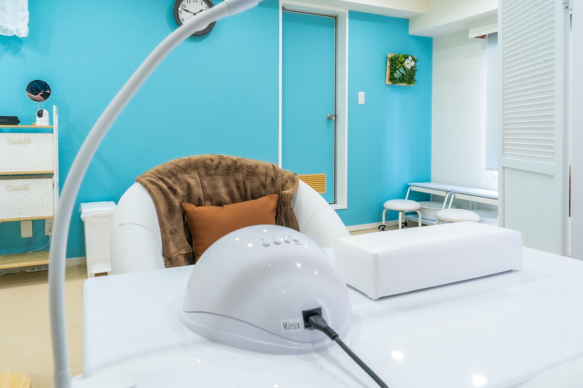 【関内駅徒歩2分】【横浜市】ネイル専用レンタルサロンMieux Aブース｜(×貸切)(横浜駅から2駅)アクリル可の写真1