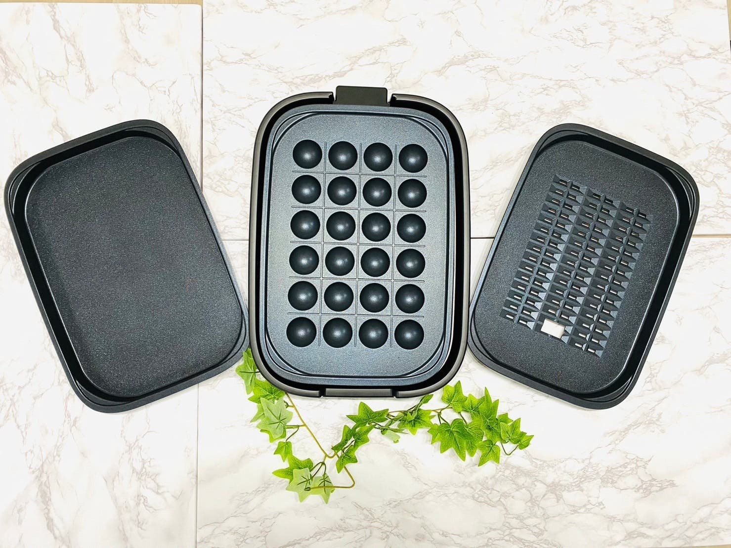 ③多機能ホットプレート：プレート3種（網焼き肉・平面・たこ焼き）の画像1