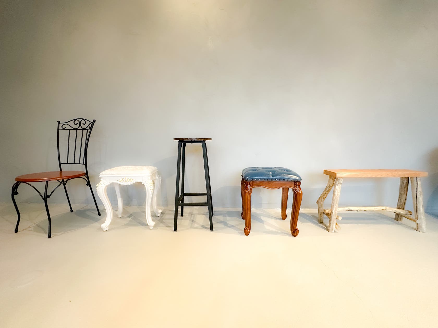 【控室有】モルタル・クンクリート・漆喰壁のある撮影スタジオ/コニカルスヌート/スワッグ/観葉植物/自然光の写真10