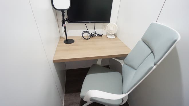 <ワークブース桜木町No.2>地下鉄桜木町駅南2A出口すぐ!1人用個室🚪光回線Wi-Fi📶モニター🖥電源🔌テレワーク/面接の写真4