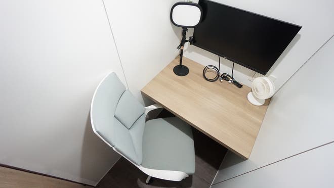 <ワークブース桜木町No.3>地下鉄桜木町駅南2A出口すぐ!1人用個室🚪光回線Wi-Fi📶モニター🖥電源🔌テレワーク/面接の写真1