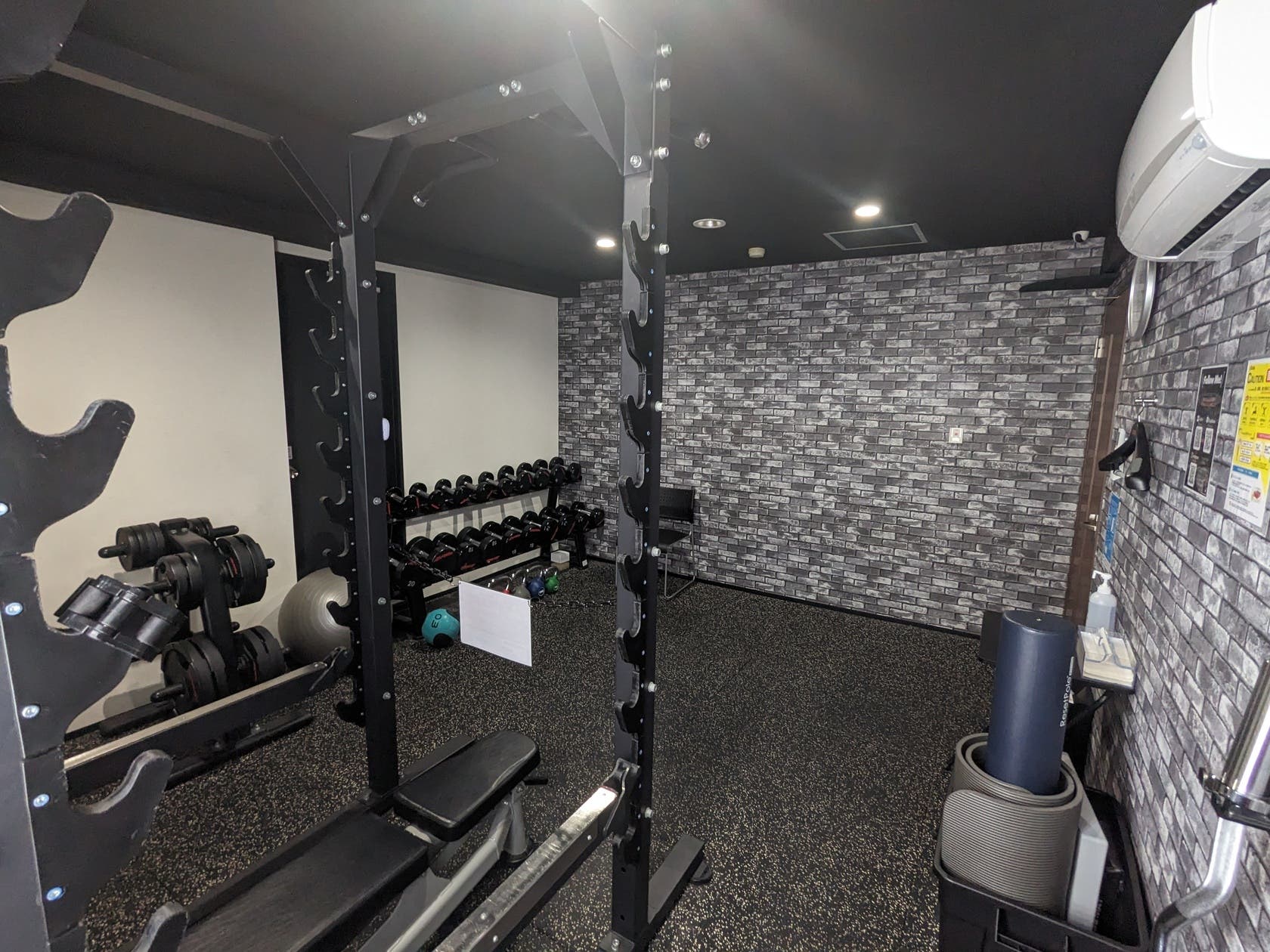 【ハコジム高宮店ルーム4】フリーウェイト中心の個室プライベートジム！人の目を気にせずフリーウェイトトレーニングをしよう！の写真7