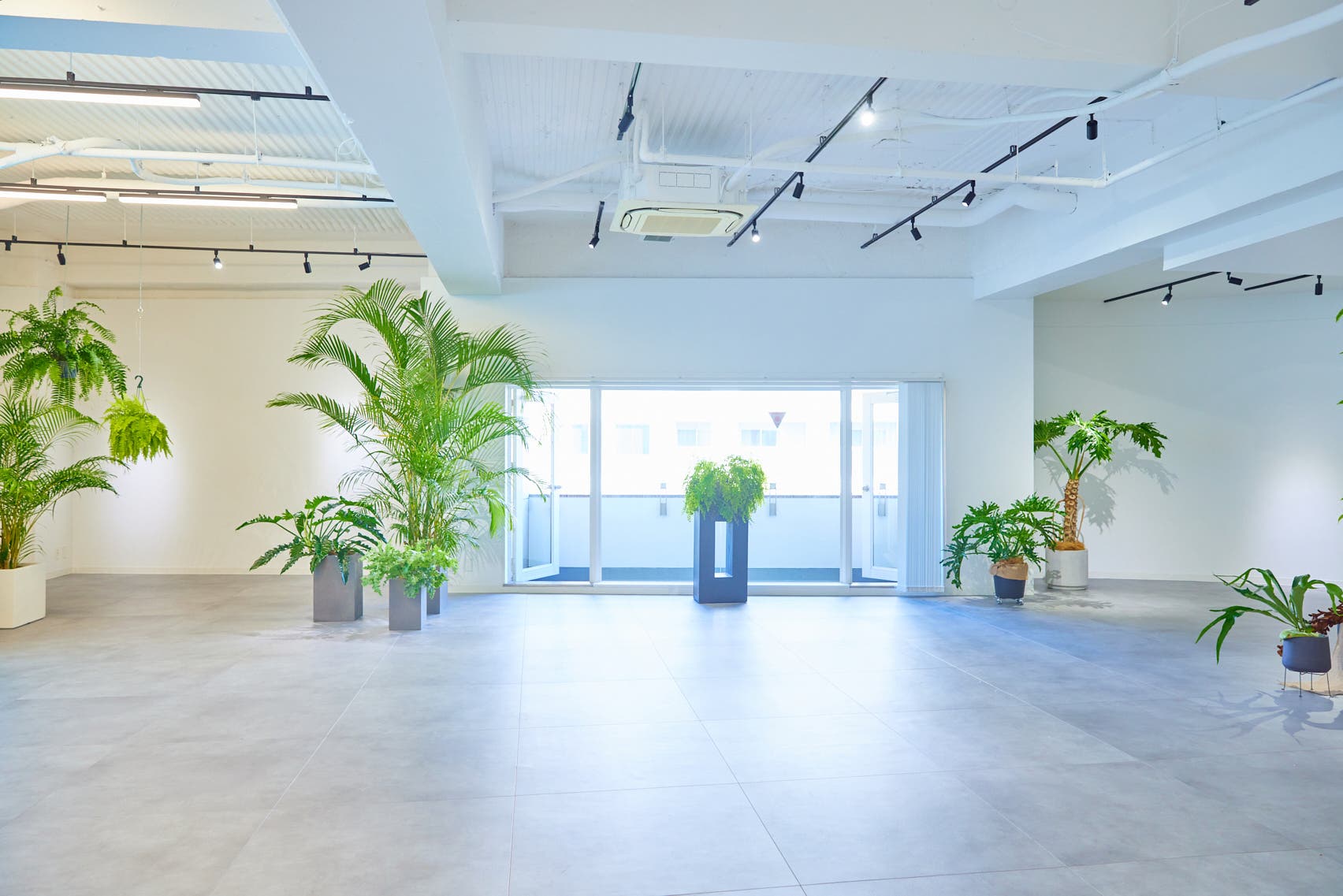 南青山3丁目 / 表参道　大型LEDウォールスクリーンが設置されているレンタルスタジオの写真13