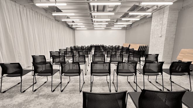 名古屋会議室 広⼩路本町 ROOM A(B1階)【栄駅徒歩4分!最大53名!会議やセミナーにおすすめ】の写真15