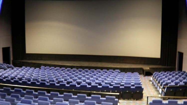 【市川妙典スクリーン1】映画館がイベントスペースに♪発表会や総会、講演会、表彰式におすすめ!撮影や音楽イベントも歓迎!の写真1