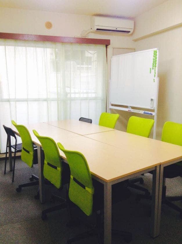 【名古屋駅徒歩3分】明るく、清潔、静かな会議室『K+名古屋』の写真1