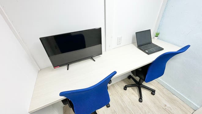 【成田駅から徒歩7分!!駐車場有】モニター付き!完全個室ブースAの写真2