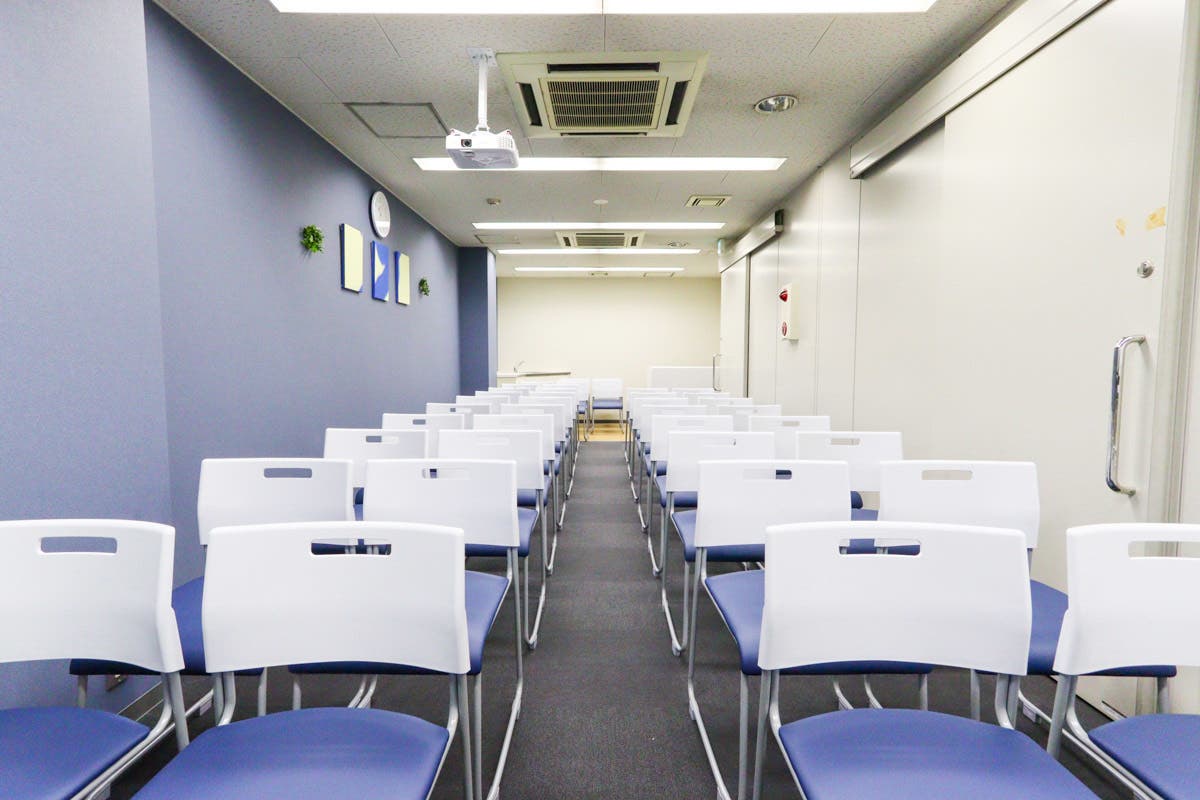 【梅田駅地下街出口10秒！ フロア占有！40名】プロジェクター・マイク・WiFi無料！ふれあい貸し会議室 梅田No115の写真14