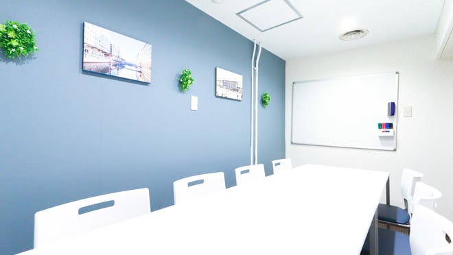 【梅田駅地下直結で最高の立地!西梅田改札目の前!8名利用可!】大型モニター・WiFi全て無料!ふれあい貸し会議室 梅田No116の写真5