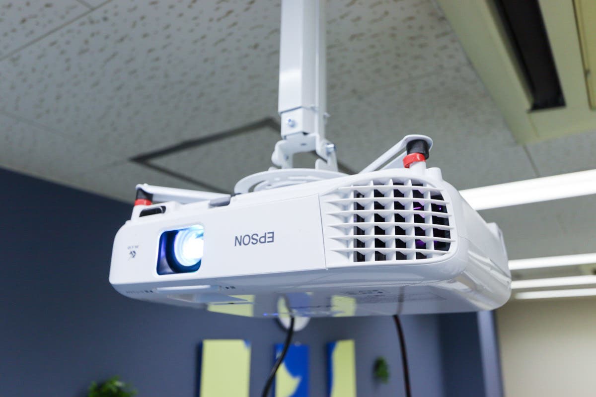 【梅田駅地下街出口10秒！ フロア占有！40名】プロジェクター・マイク・WiFi無料！ふれあい貸し会議室 梅田No115の写真20