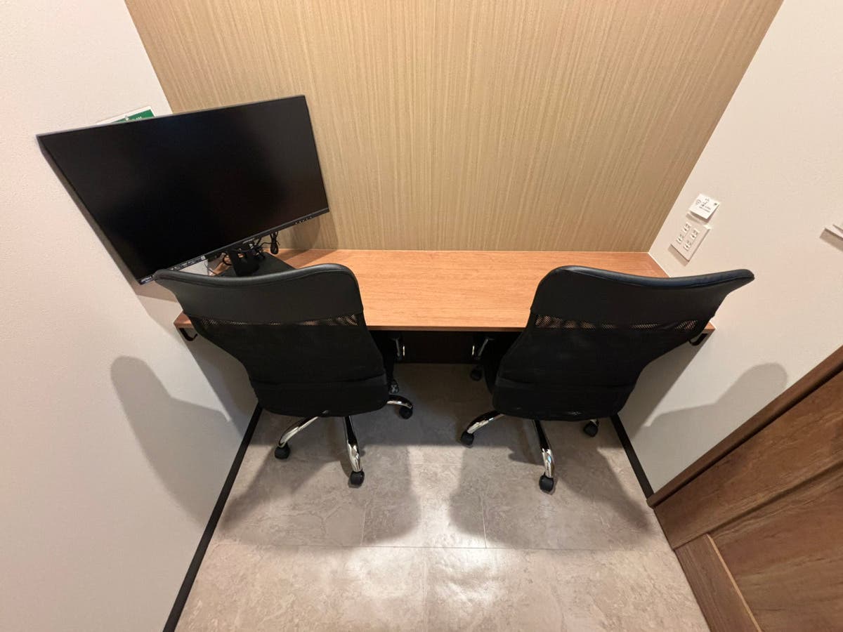 【¥440/30分！新宿駅から1分】モニター・フリードリンク付き2名個室（個室7）※予約時間前は入室不可の写真2