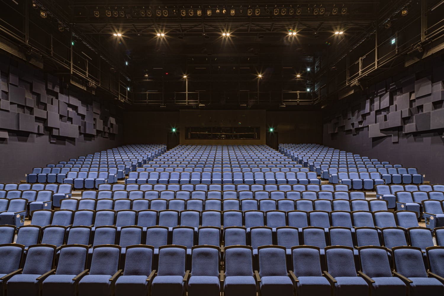 【最寄り駅から徒歩5分】クールジャパンパーク大阪・中ホールのステージのみ。の写真5