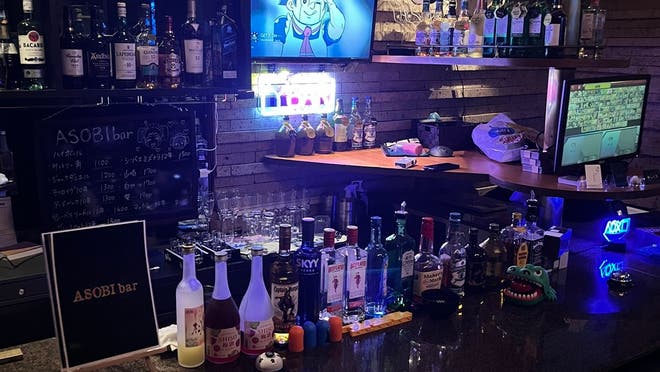 赤坂駅近くの隠れ家的バーASOBI barの写真2