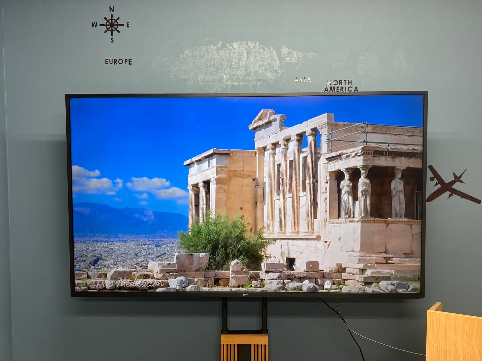 65型モニターの画像1