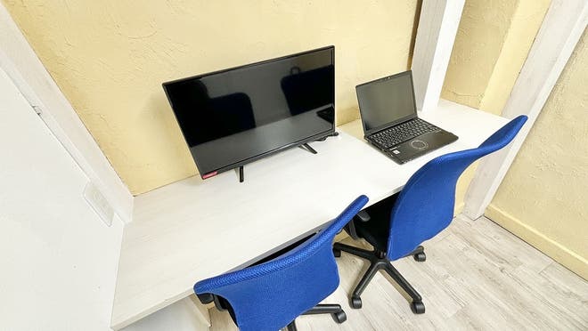 成田駅から徒歩7分/学習/面接/商談/オンライン会議にも最適/完全個室ブースBの写真2