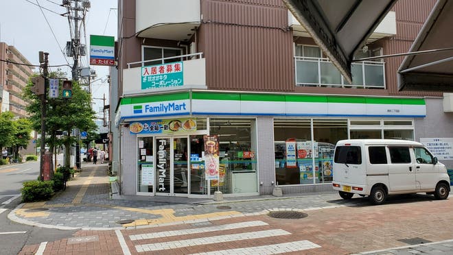 表町角地に建つ古民家をリノベーションした明るいスペースの写真23