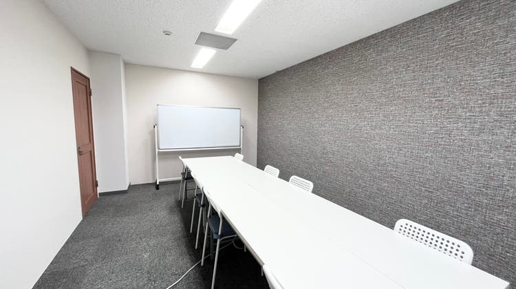 ⭐NEW⭐【六本木一丁目駅徒歩5分】🛜無線Wi-Fi無料✨会議・WEBセミナー・ZOOM快適ビジネス仕様!2階MTGルームFの写真1