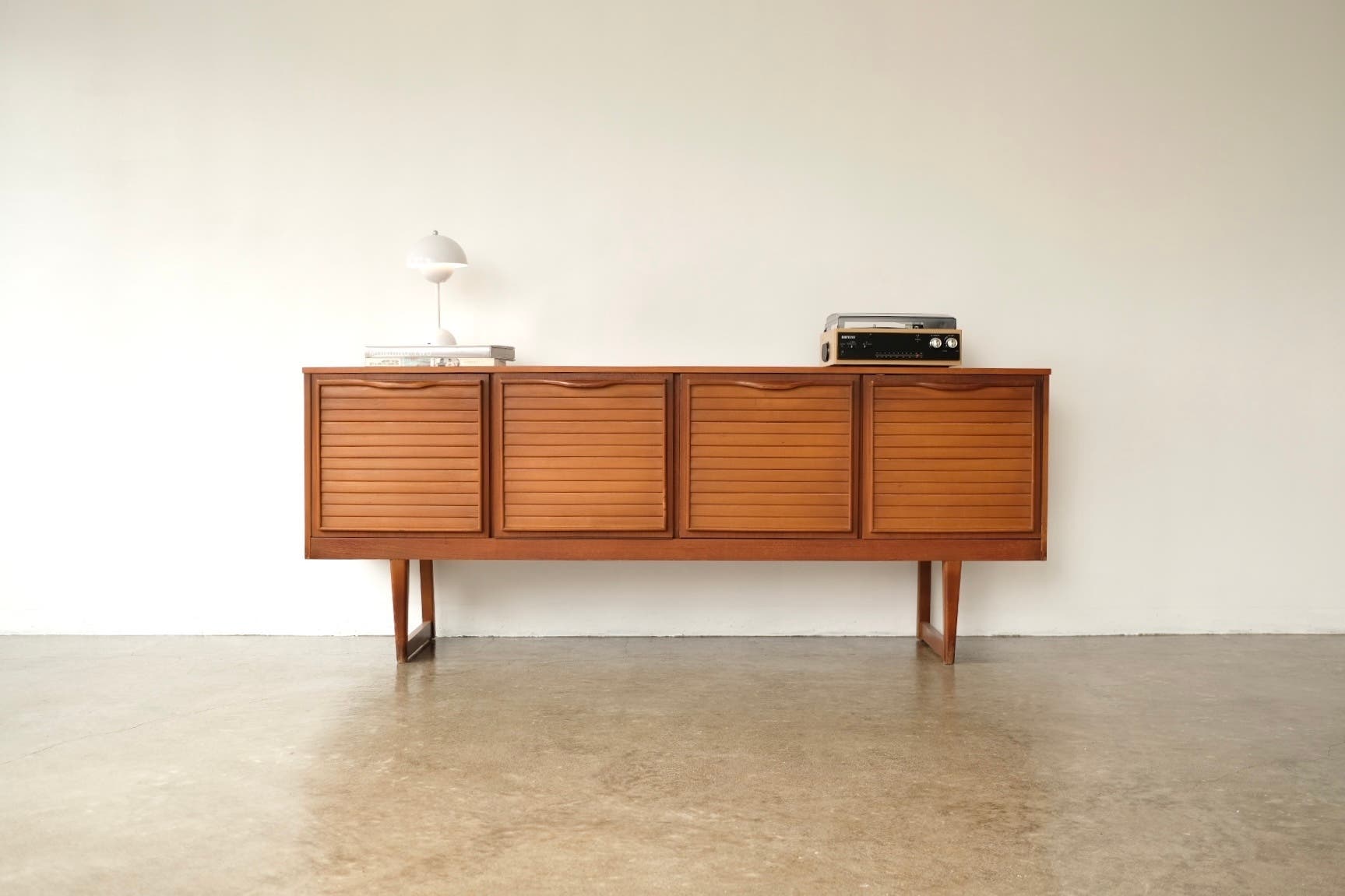 【NEW】自然光◎コンクリ床・白壁・南&南西向き【アパレル｜化粧品｜生活雑貨｜物撮り 】神楽坂駅徒歩7分 早稲田駅6分の写真11