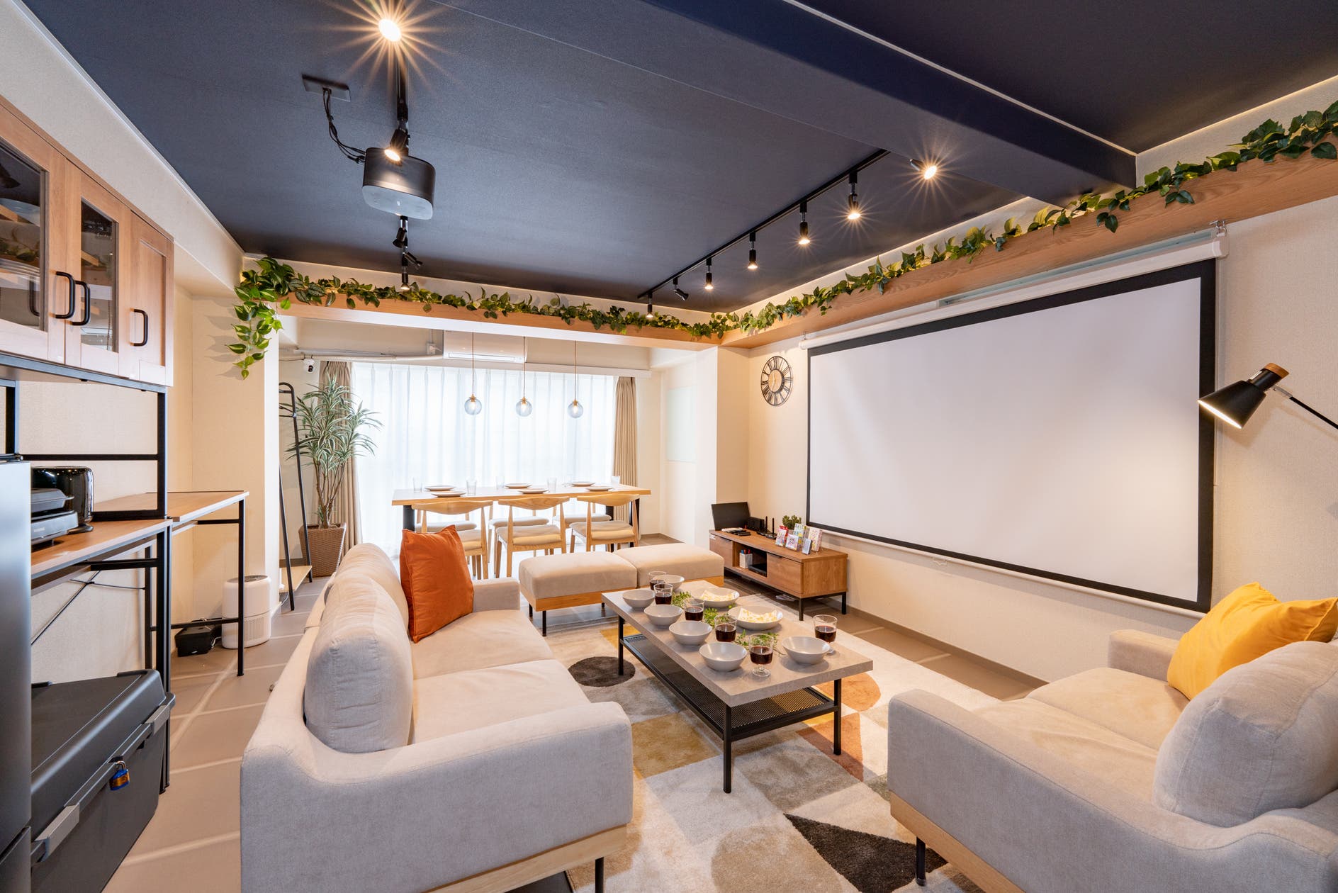 🌸新規オープン割🌸最大50%割引🎊駅徒歩1分🚉超大型スクリーン🎞️24H営業💫鑑賞会📹女子会🍰推し活💞撮影会📸デート👫歓迎会🍺の写真5