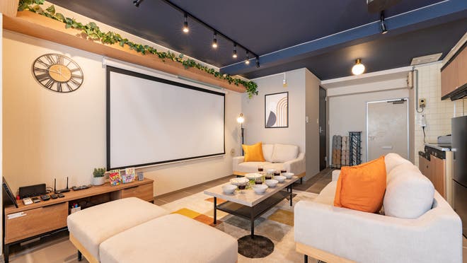 🌸新規オープン割🌸最大50%割引🎊駅徒歩1分🚉超大型スクリーン🎞️24H営業💫鑑賞会📹女子会🍰推し活💞撮影会📸デート👫歓迎会🍺の写真2