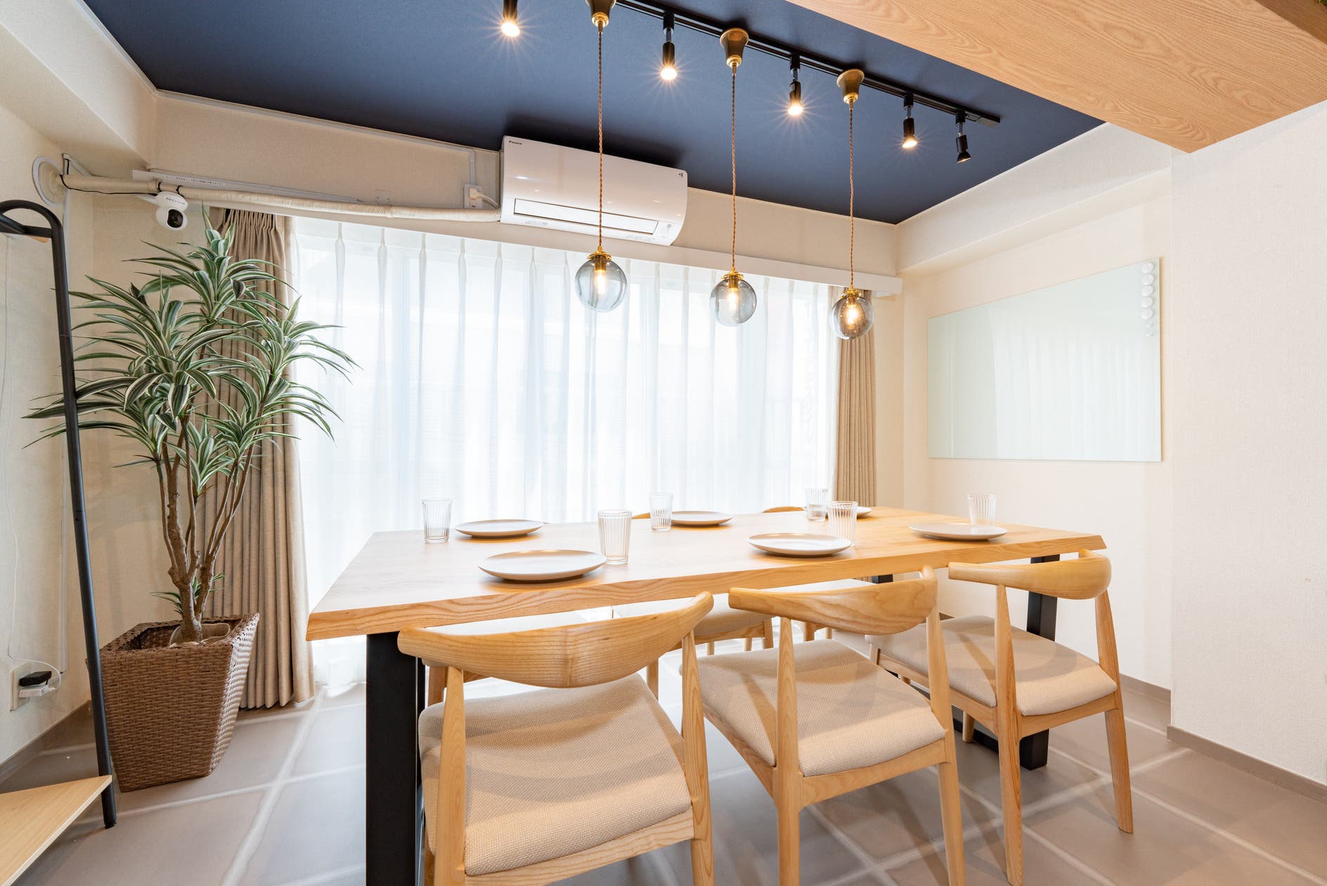 🌸新規オープン割🌸最大50%割引🎊駅徒歩1分🚉超大型スクリーン🎞️24H営業💫鑑賞会📹女子会🍰推し活💞撮影会📸デート👫歓迎会🍺の写真7