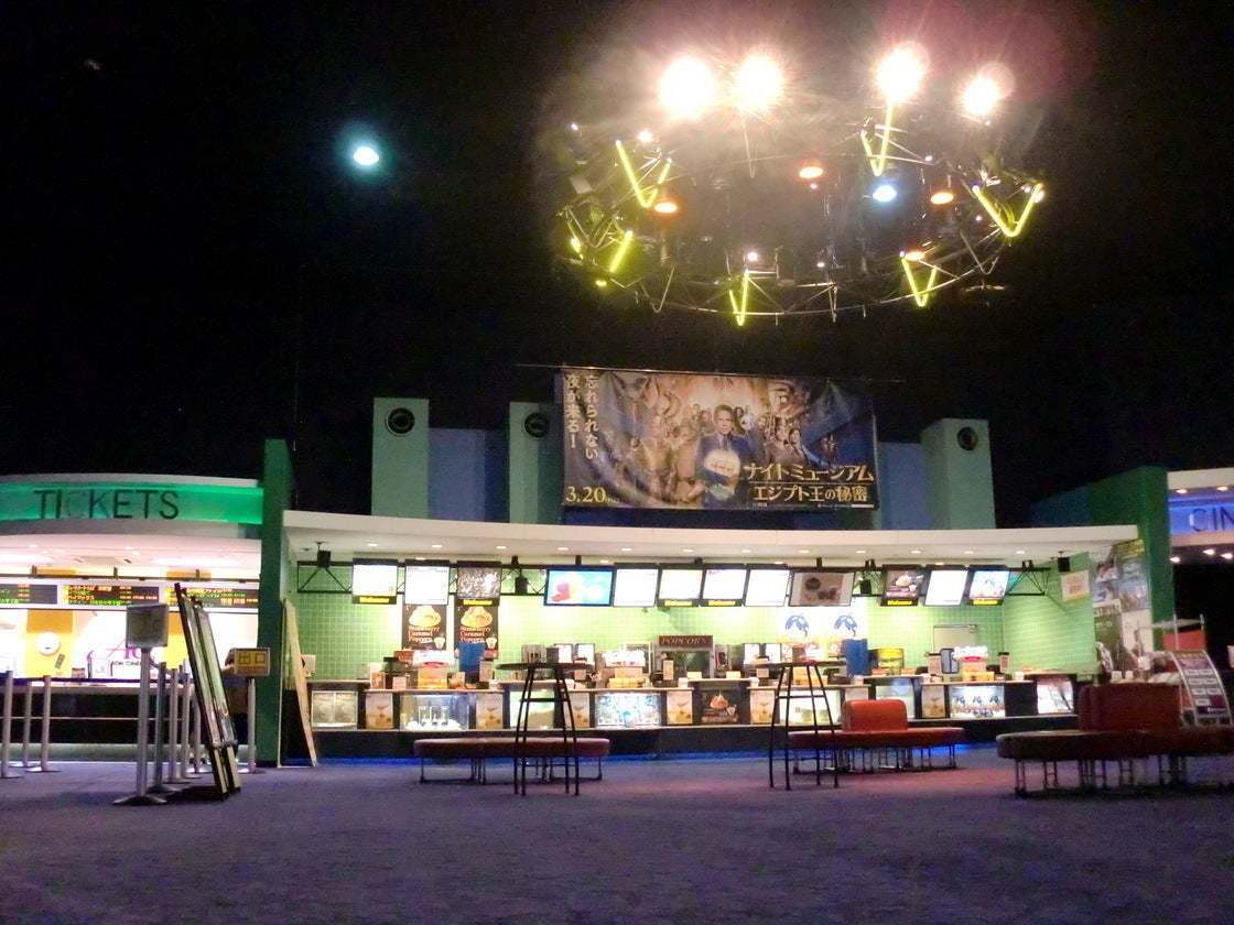 【津スクリーン2】映画館がイベントスペースに♪発表会や総会、講演会、表彰式におすすめ！撮影や音楽イベントも歓迎！の写真2