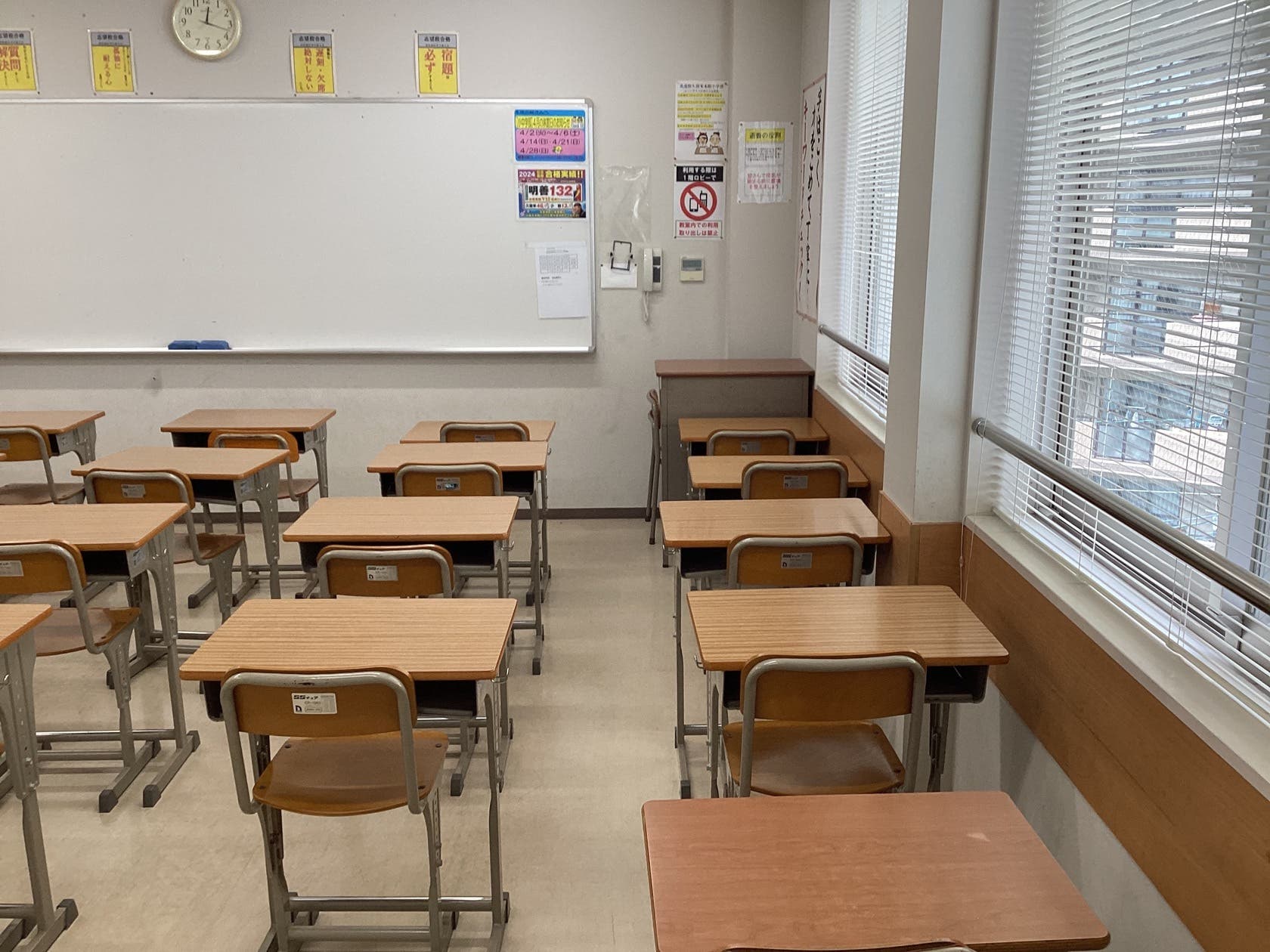 ＜英進館久留米本館レンタルスペース405教室＞32名収容💺セミナー/ワークショップ/会議/ボードゲームの写真2