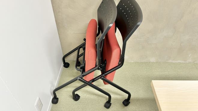 最大10名会議室(201号室)【成田駅から徒歩7分!駐車スペース十分!】モニター・ホワイトボード付き!の写真3