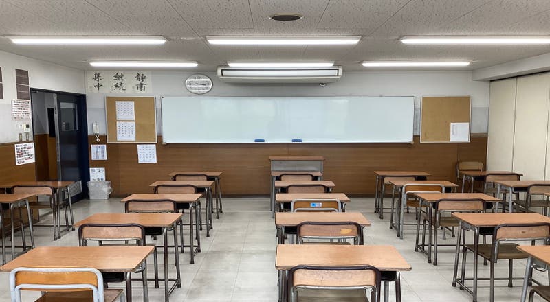 ＜英進館鯉城学院広島校レンタルスペース301教室＞35名収容💺セミナー/ワークショップ/会議/ボードゲーム
