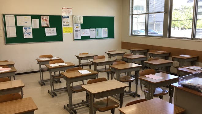 <英進館佐賀校レンタルスペース203教室>29名収容💺セミナー/ワークショップ/会議/ボードゲームの写真2