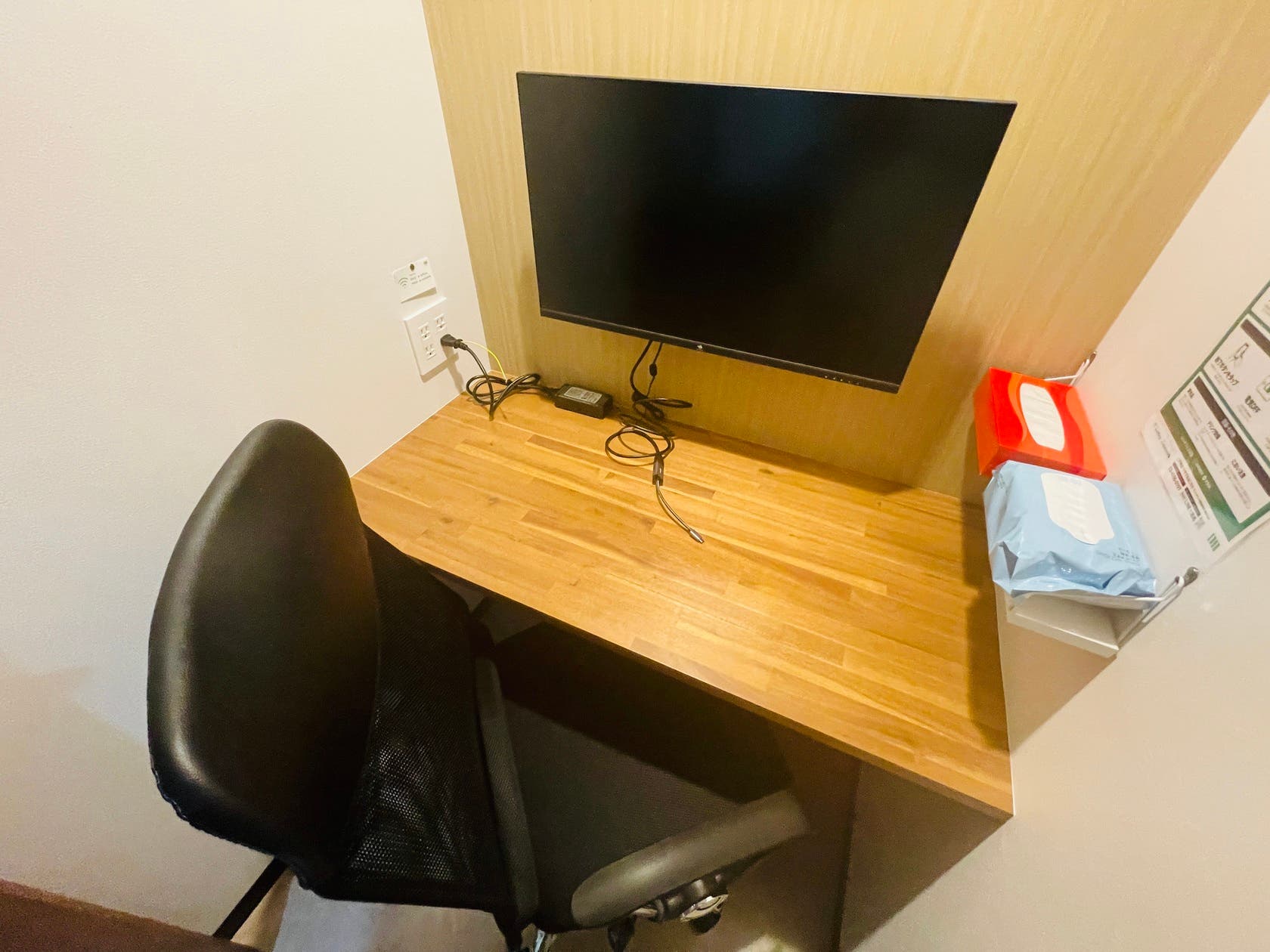 【¥330/30分！荻窪駅から1分】モニター・フリードリンク付き1名個室（個室5）※予約時間前は入室不可の写真2