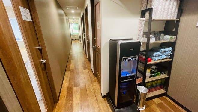 【¥330/30分!荻窪駅から1分】モニター・フリードリンク付き1名個室(個室8)※予約時間前は入室不可の写真6