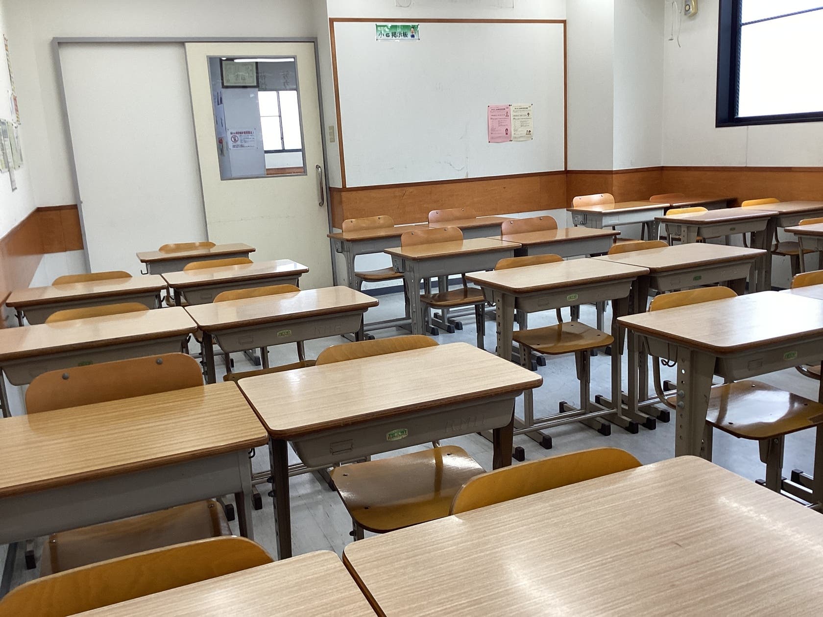 ＜英進館福間校レンタルスペース本館3番教室＞30名収容💺セミナー/ワークショップ/会議/ボードゲームの写真4