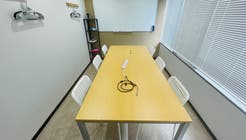 【¥550/30分!荻窪駅から1分】モニター・フリードリンク付き6名会議室(Room B)※予約時間前は入室不可の写真2