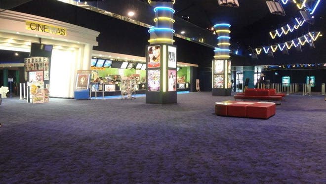 【茨木スクリーン8】映画館がイベントスペースに♪発表会や総会、講演会、表彰式におすすめ!撮影や音楽イベントも歓迎!の写真2