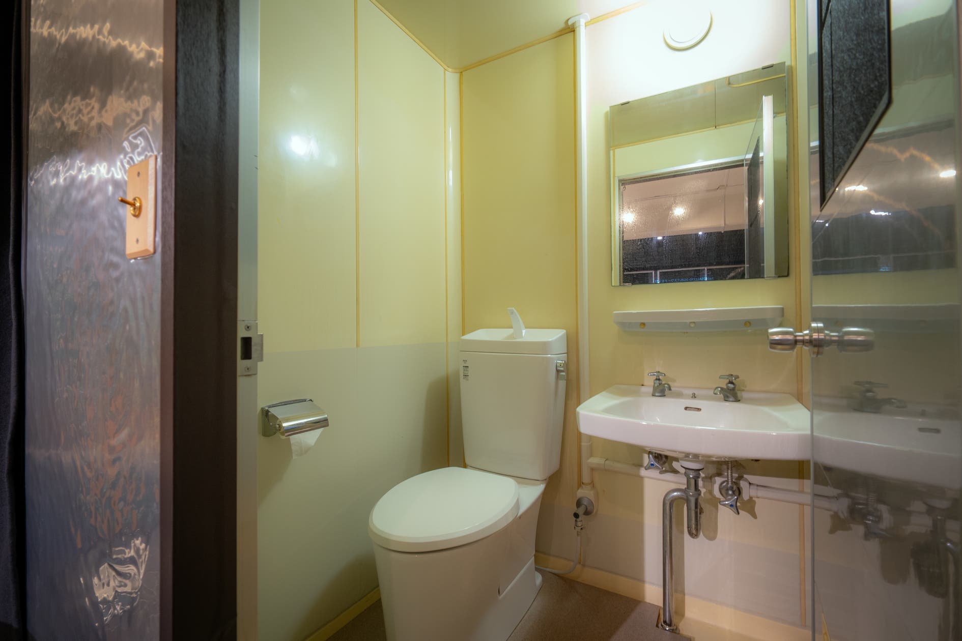 ✨上野駅徒歩４分✨高画質大迫力の１２０インチ🎬シアタールーム🎬の写真7