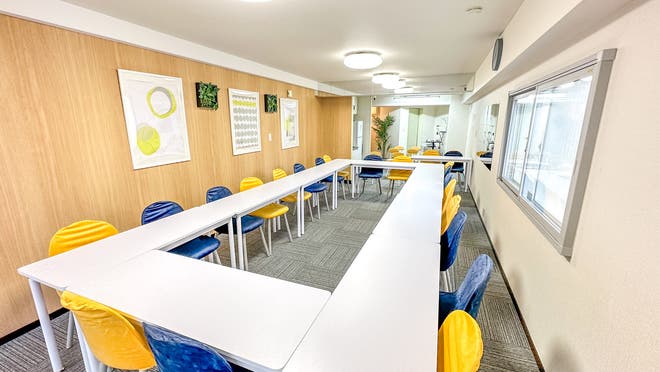 【九段下駅徒歩3分!30名利用可!】プロジェクター・WiFi・ホワイトボード・冷蔵庫完備!ふれあい貸し会議室 九段下B-804の写真6