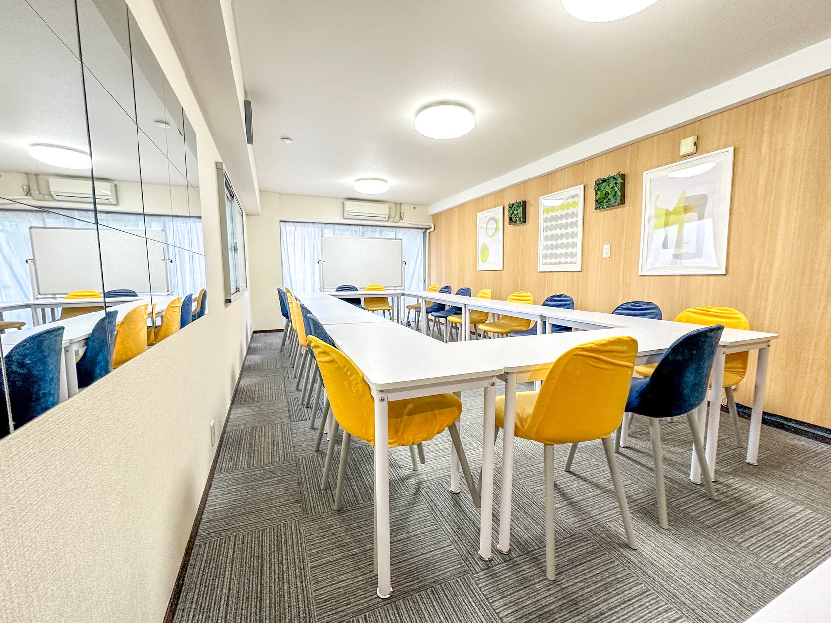 【九段下駅徒歩3分！30名利用可！】プロジェクター・WiFi・ホワイトボード・冷蔵庫完備！ふれあい貸し会議室 九段下B-804の写真7