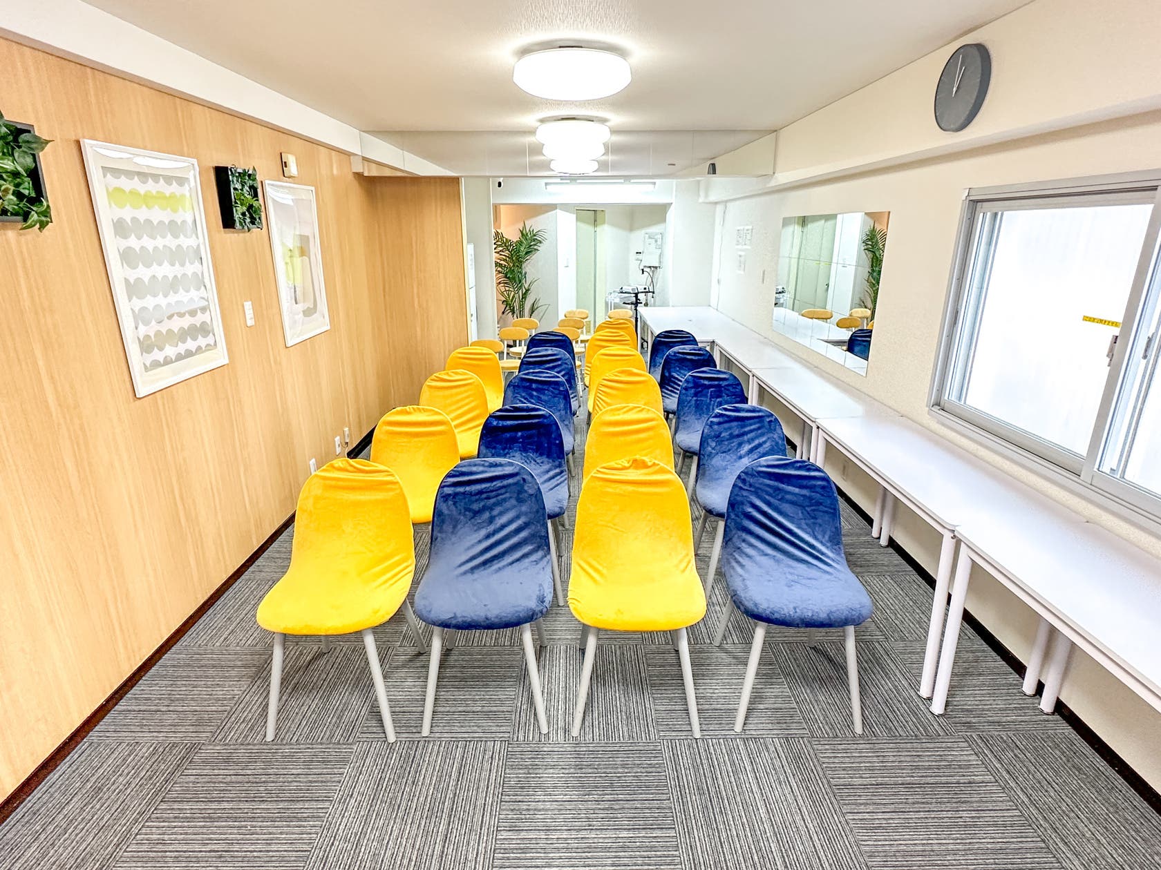 【九段下駅徒歩3分！30名利用可！】プロジェクター・WiFi・ホワイトボード・冷蔵庫完備！ふれあい貸し会議室 九段下B-804の写真10